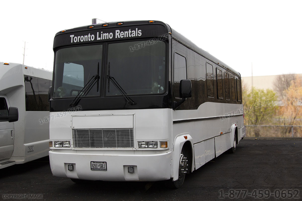 Party Bus - Toronto Limo Rentals